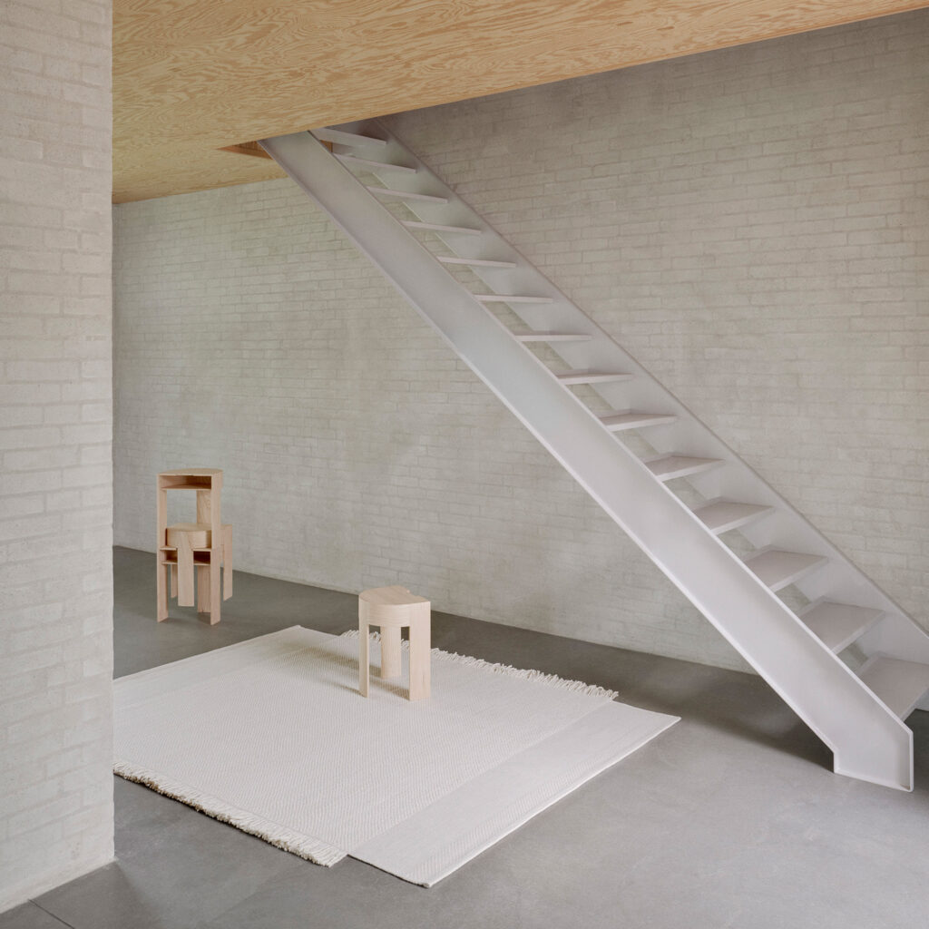 Silent Path - Lartusihome.com